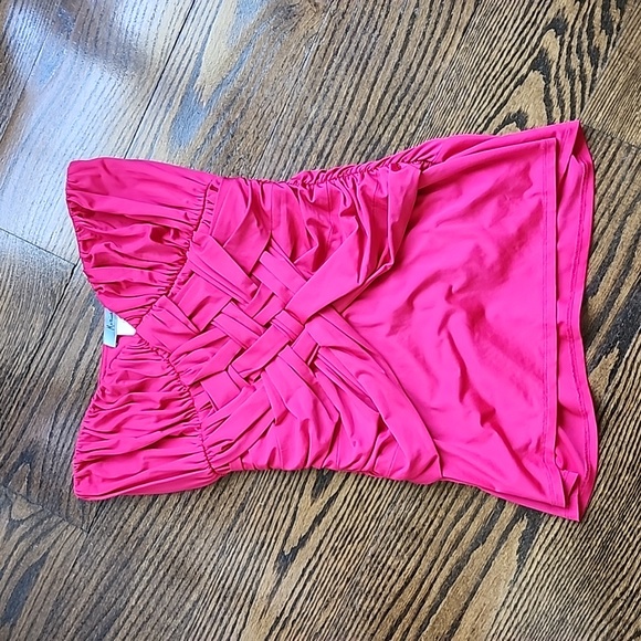 Marciano | Tops | Marciano Stretch Ruched And Draped Strapless Top ...